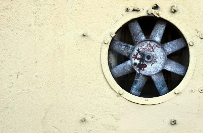 Extractor Fan Working But Not Extracting? Causes & Fixes