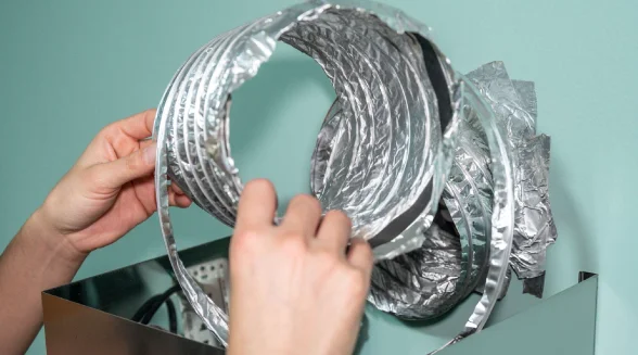 Extractor Fan Working But Not Extracting? Causes & Fixes